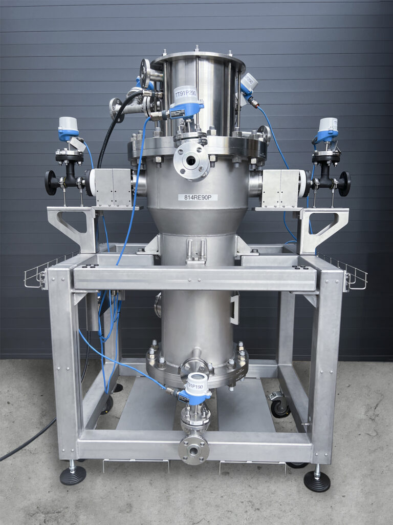 Plug-Flow Tube Photoreactors - Photoreactors - Photochemistry